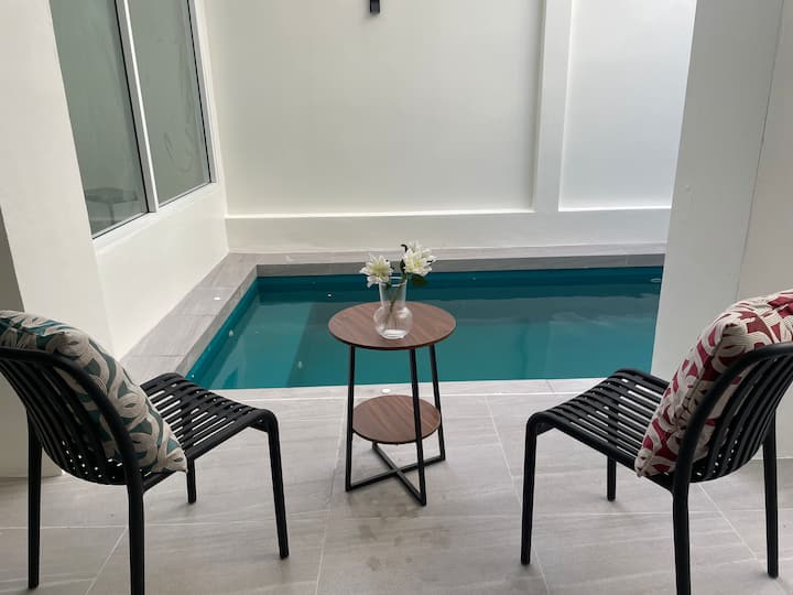 Modernist Patong Pool Villa 7br - 芭東區