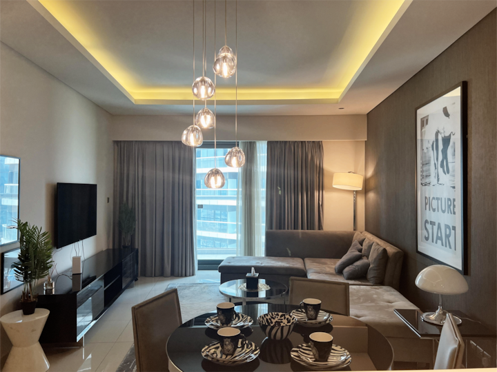 Royal Montania By Damac Paramount, Pool View 3106 - Dubai Airport (DXB) 