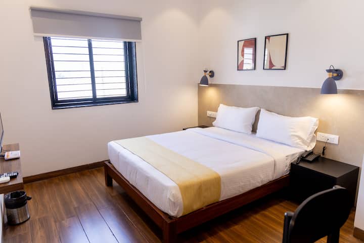 Spacious Studio Room - 305 - Coimbatore