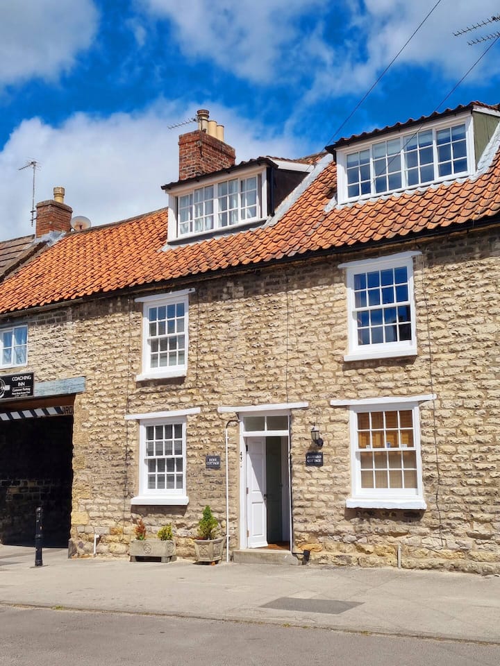 Bluebird Cottage
Cute 2 Bed, North York Moors - Thornton-le-Dale