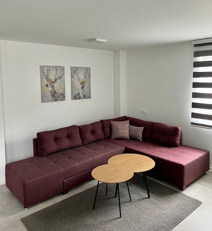 Two-bedroom Apartment + Terrace - Trata