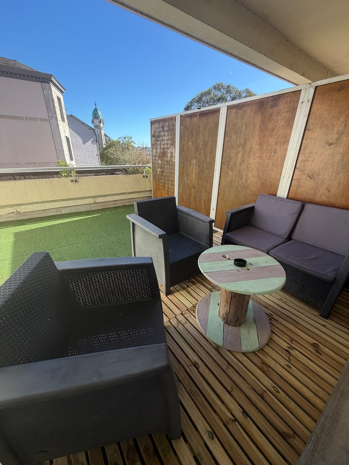 Charmant T2 Avec Terrasse Et Garage, Proche Gare - Limoges