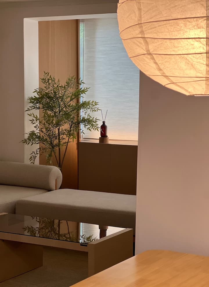 [신규오픈]효창공원앞역 도보 5분/홍대,이태원 5분/서울역,명동 10분/8인가능/서울 중심 - Seoul