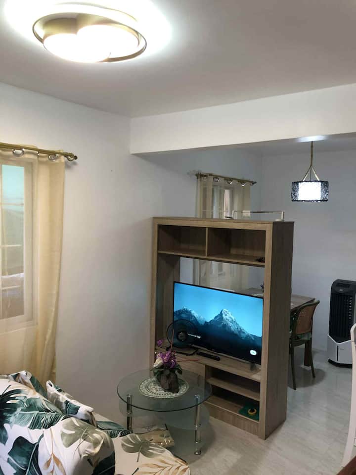 Tres Marias Comfy Little Abode - Pili