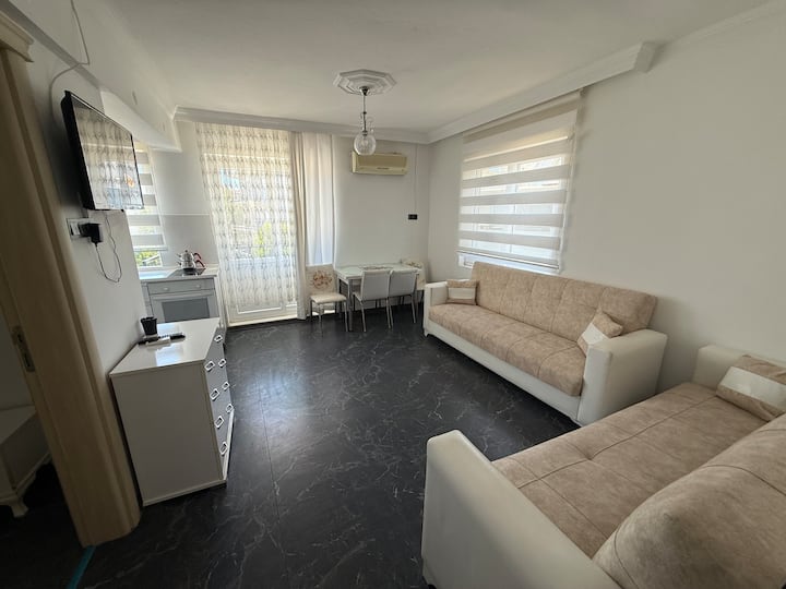 Amfi Tiyatroya Sahile 200 Metre - Altınkum
