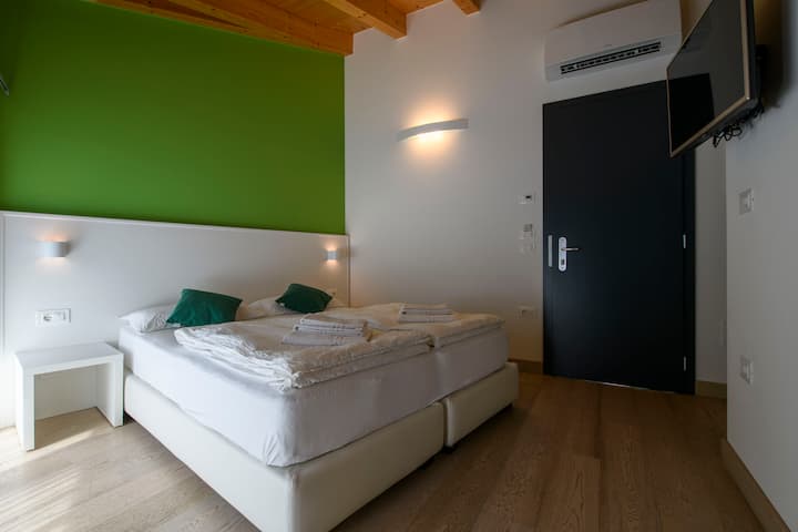 Stanza Economy - Arco