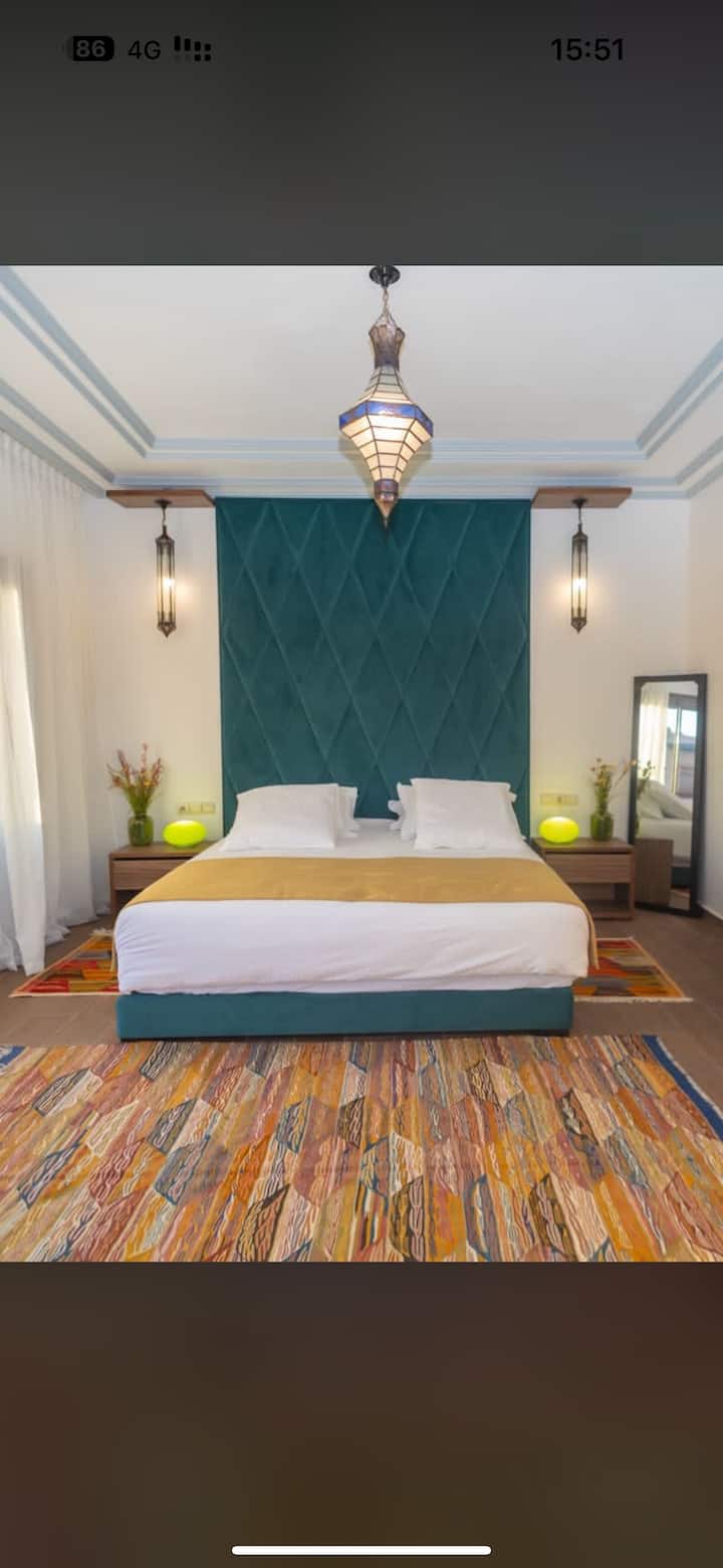 بيت ازرو هادئ - Azrou