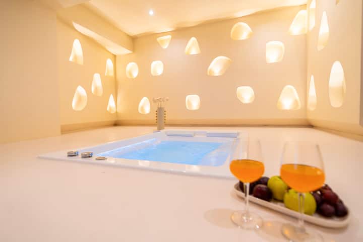 Casasaga Tulum Private Jacuzzi Room - Bengaluru