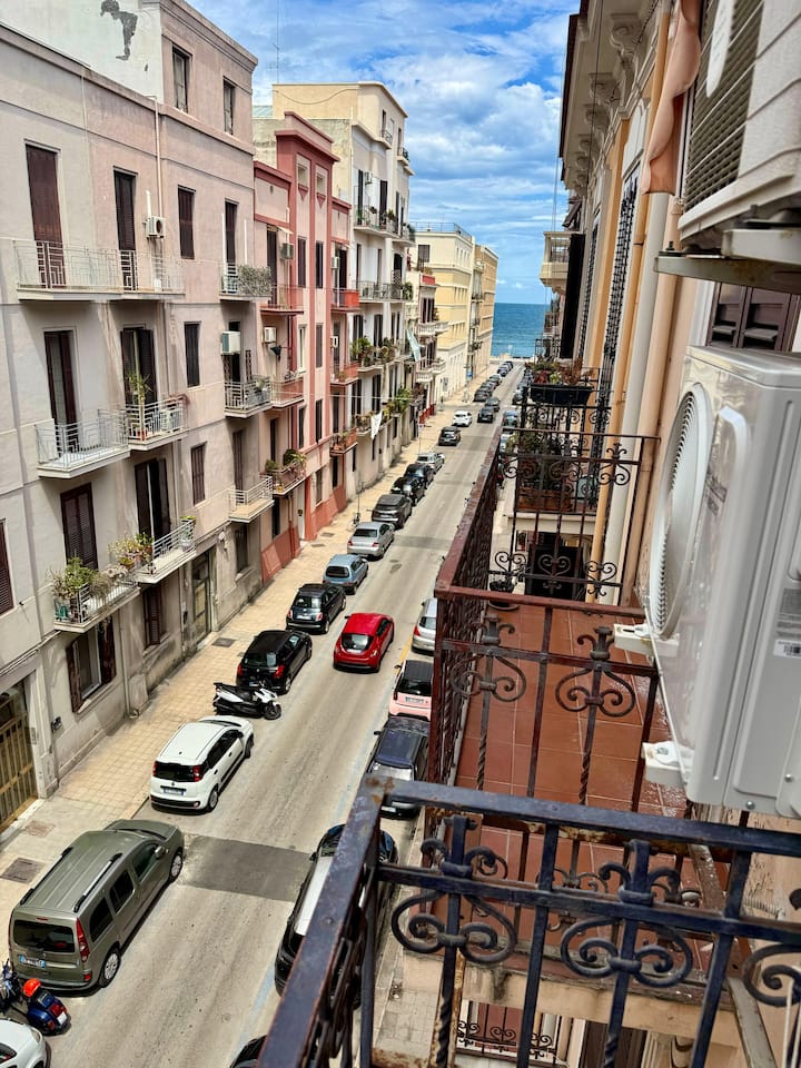 Holiday Home Giulietta Vicino Al Centro E Al Mare - Bari