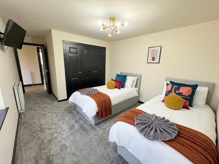 Bright & Spacious 2br Near West End + Free Parking - Glasgow