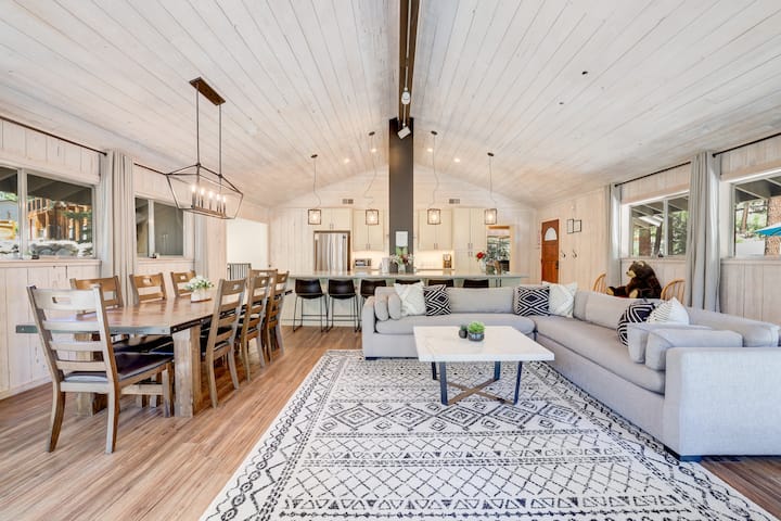 Family Retreat | Master Suites-hot Tub | Sleeps10 - Lake Tahoe