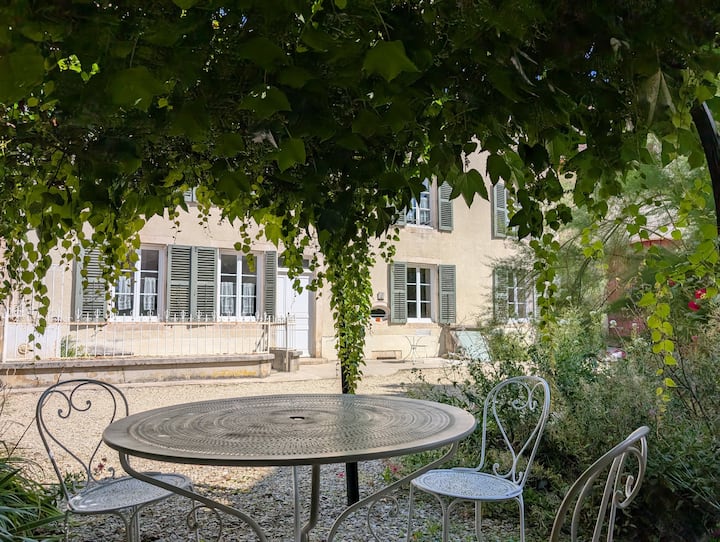 La Grange Des Amis 15 Pers Meublé De Tourisme 5 * - Frankreich