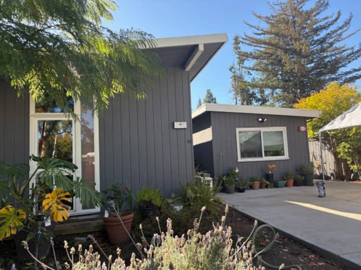 Quiet Palo Alto Adu | Perfect For Extended Stays - Mountain View, CA