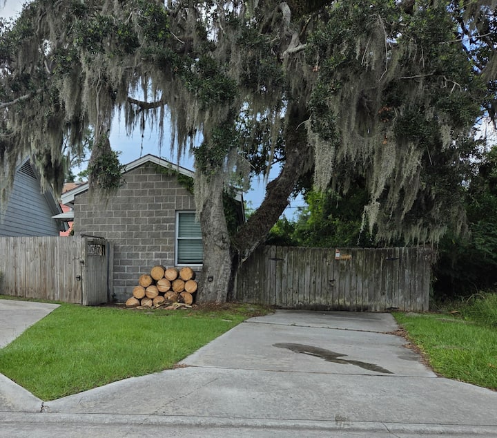 Midterm Only : Low Country Cabin - Savannah, GA