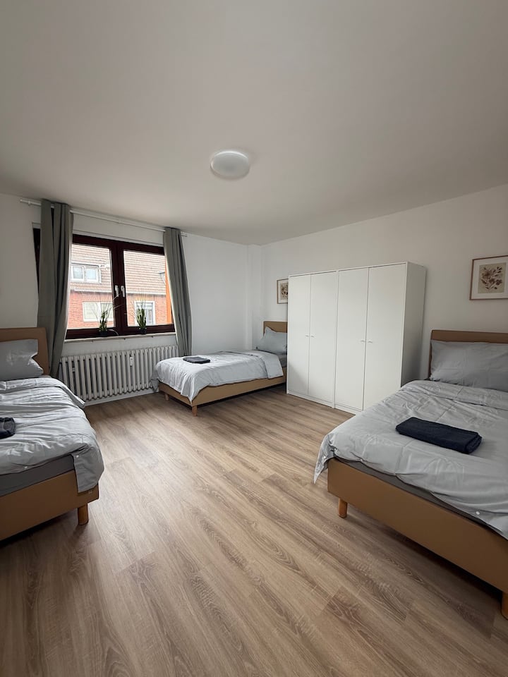 Top Lage: Ob Monteurwohnung 3p. - Oberhausen