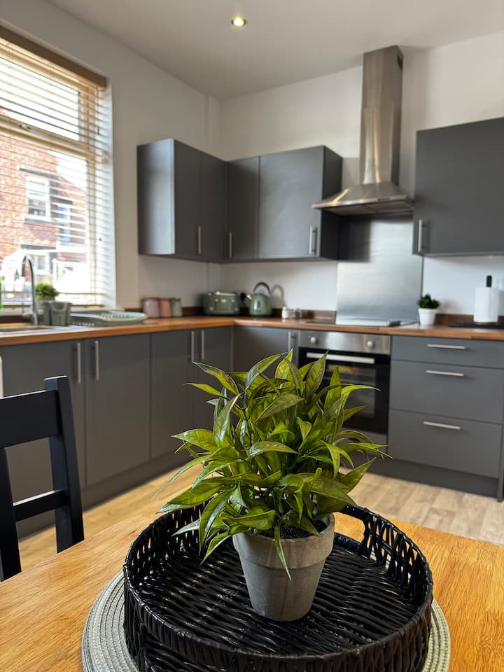 Cosy Escape Near Nature & Town - Barnsley