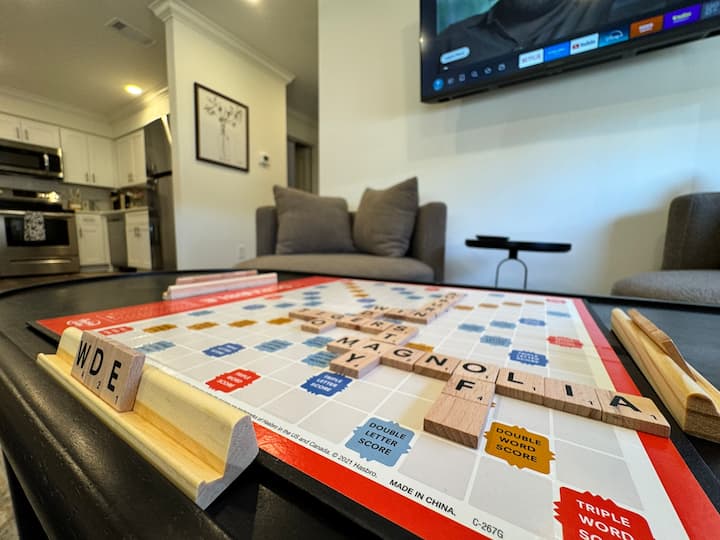 The Pearl Off Magnolia | Steps From Au Campus - Auburn, AL