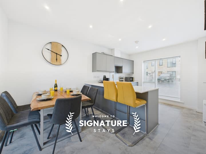 Beachside Retreat | Modern Coastal Home | Sleeps 6 - Hayle