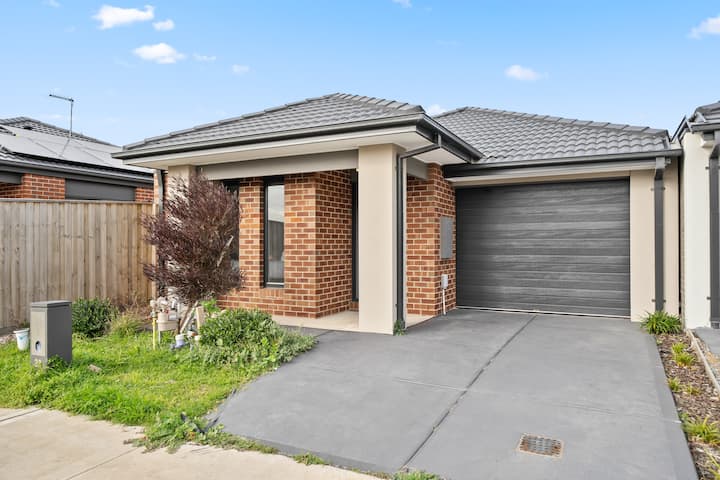 3b Lovely Home Near Wetlands Bus Stop - Koo Wee Rup