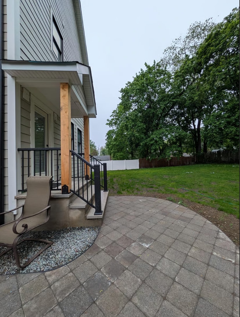 Bright & Cozy Suite w/ Gym - Guesthouses for Rent in Madison, New ...