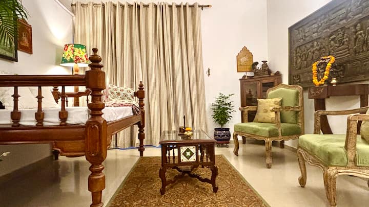 Paripurna Hari - Opulent Two Bedroom Suite - Vrindavan