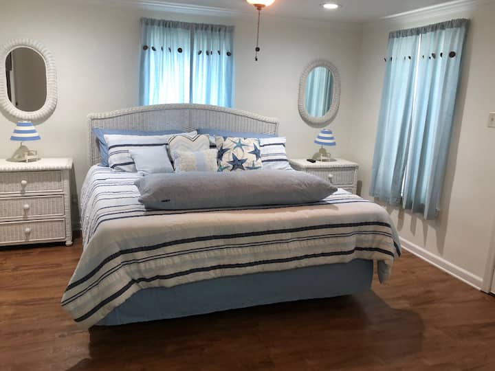 Across From False River Lake - Livonia, LA