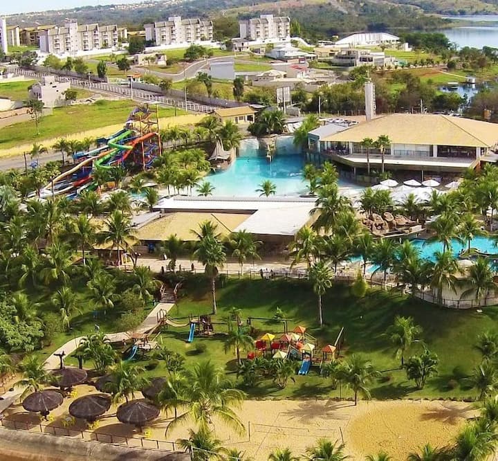 Flat Família 6p Ac / Pet - Clube Náutico Por R$10 - Caldas Novas