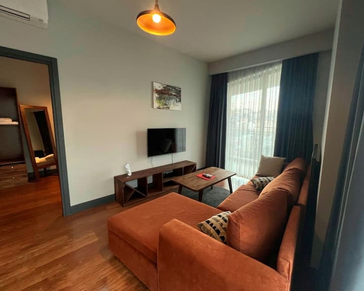 Peaceful 1br Apt. In Beyoğlu ; Pool, Spa, Parking - İstanbul