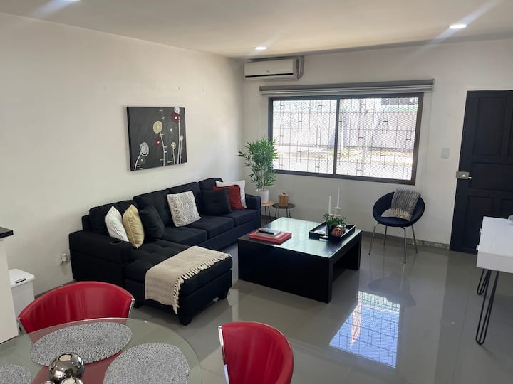 Casa Acogedora En Paseo Colon - San José