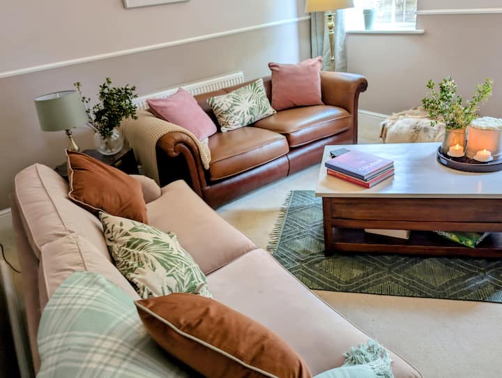 Lovely, Character House In Newbury - Newbury