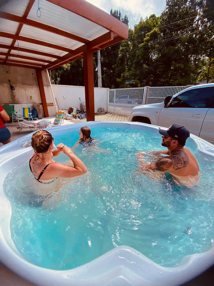 Casa Em Mariscal Com Jacuzzi - Bombinhas