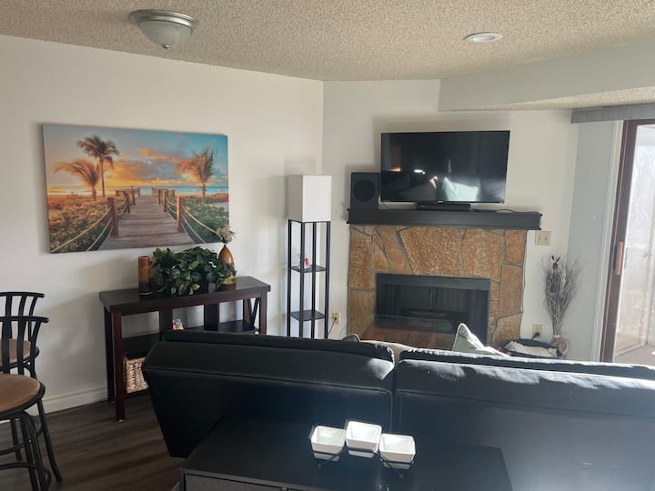 Cozy Condo - Anchorage