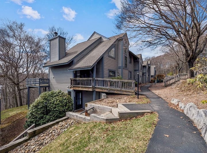 Renovated Condo In Seven Springs - Seven Springs, PA