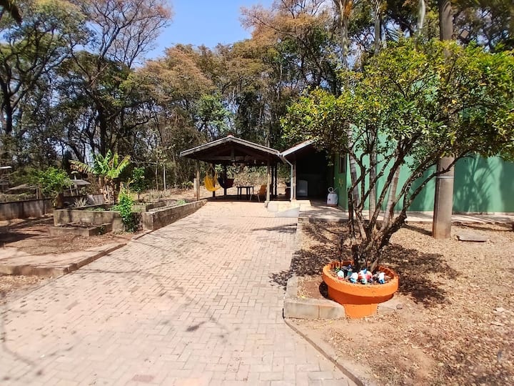 Abrigo Da Falésia Em Descalvado - Porto Ferreira