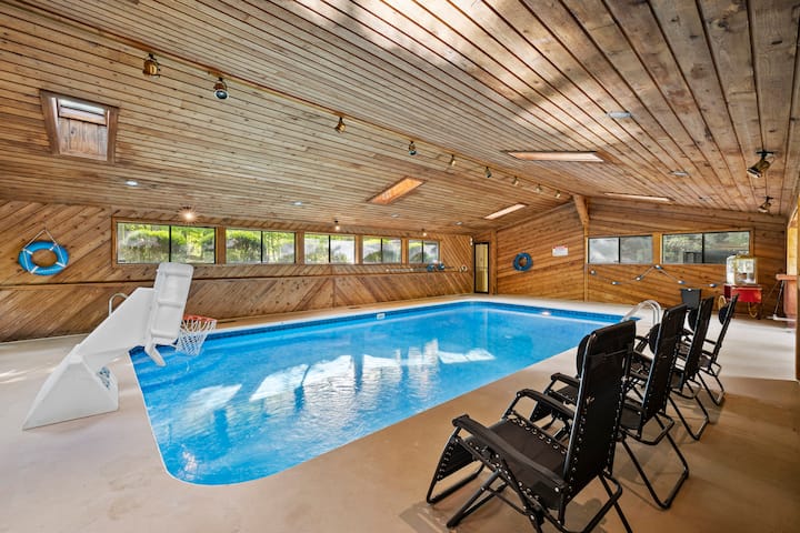 Spacious 7br Villa On 14 Acres W/ Indoor Pool - Rockland County, NY