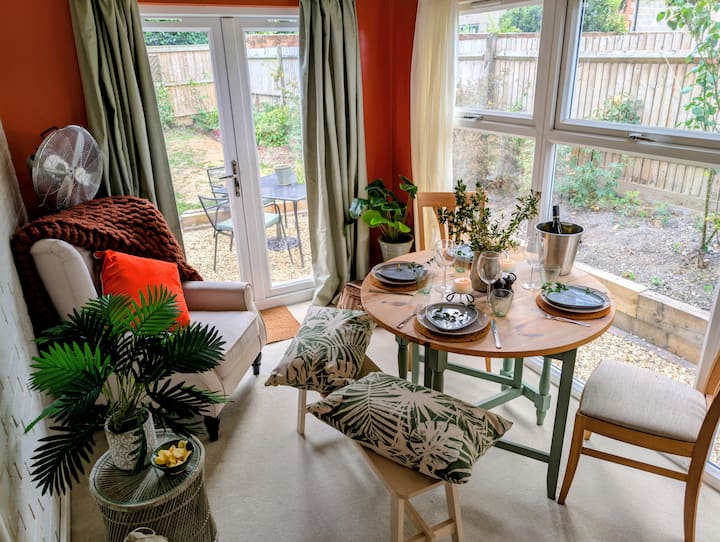 Lovely, Character House In Newbury - 코츠월드