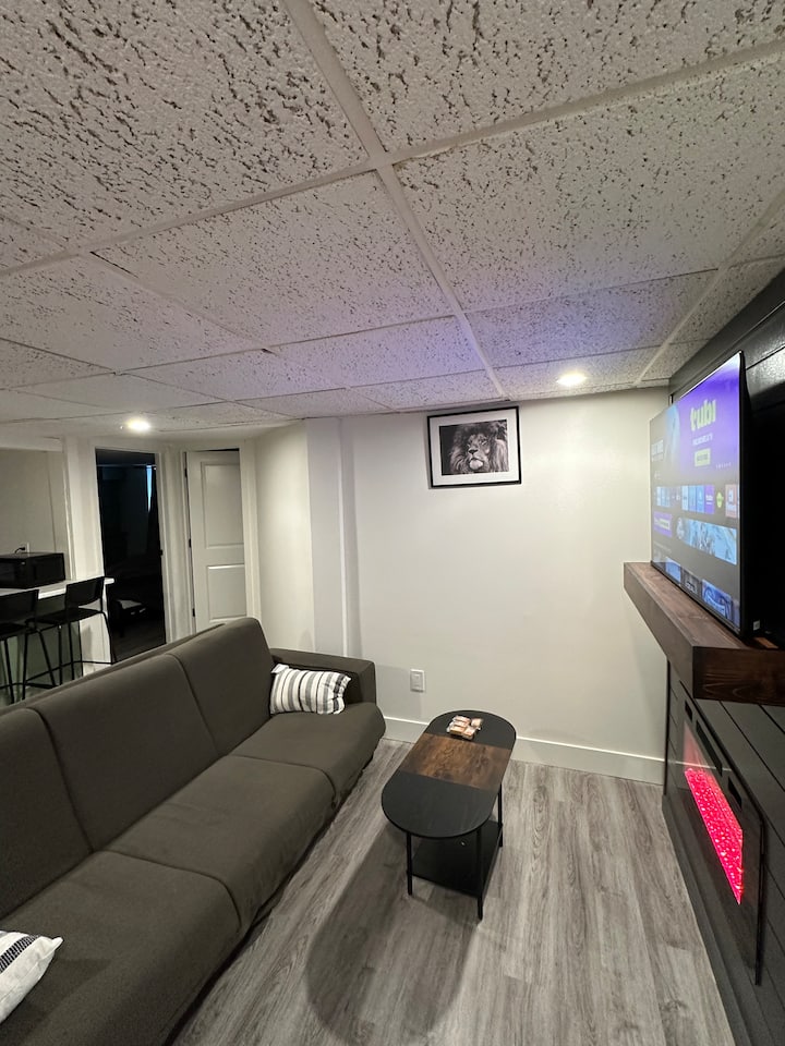 Basement Home In Brantford - Brantford