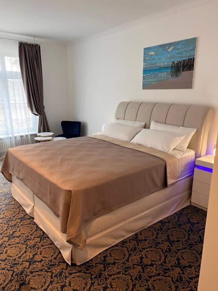 Rosengarten - Room 2 - Baden-Baden