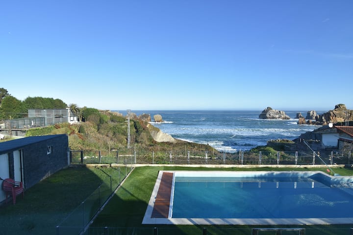 Liencres: Villa Junto Al Mar Bbq Piscina Infinity - Santa Cruz de Bezana