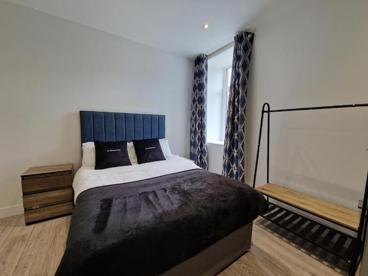 Apartment 4 - Tynte Hotel - Pontypridd