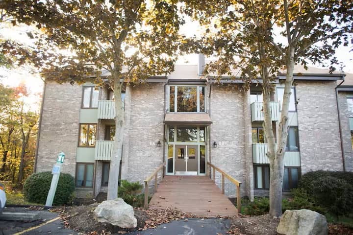 Scenic Ski & Golf Condo At Seven Springs Mountain - Seven Springs, PA