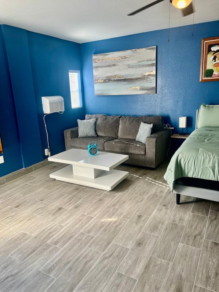 Attractive And Cozy Space - North Las Vegas, NV