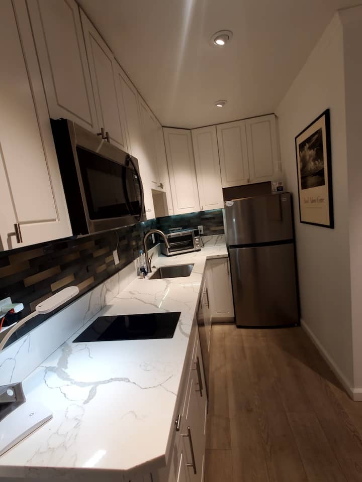 Cozy Private Studio - San Francisco, CA