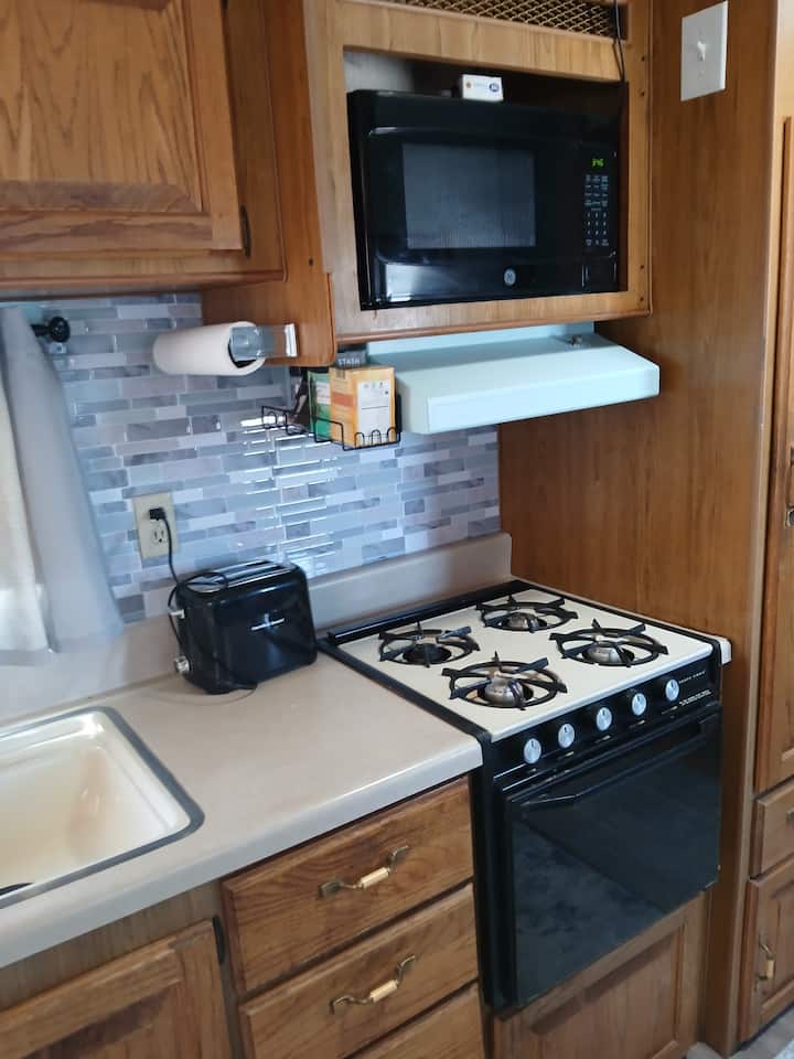 Big Five Vintage Camper - Pahrump, NV