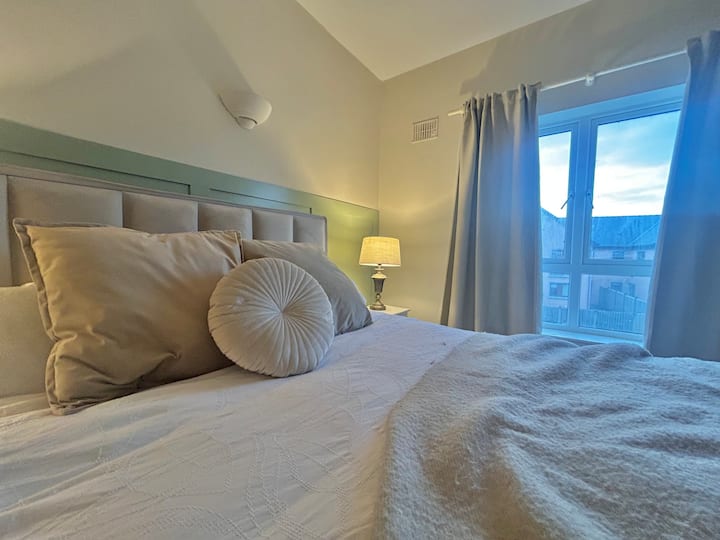Spacious Apartment In Killaloe - Killaloe