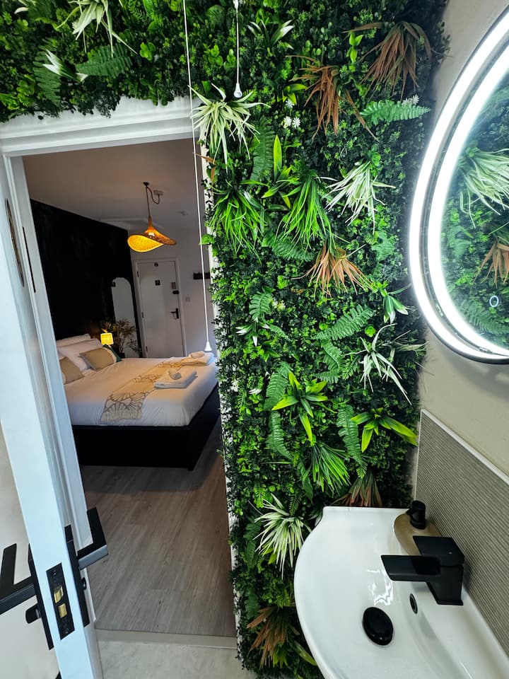 Cozy Hideaway
Cardiff Central - Cardiff