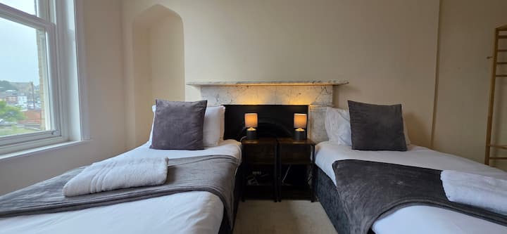 Modern 2 Bedrooms Apartment - Ipswich, UK