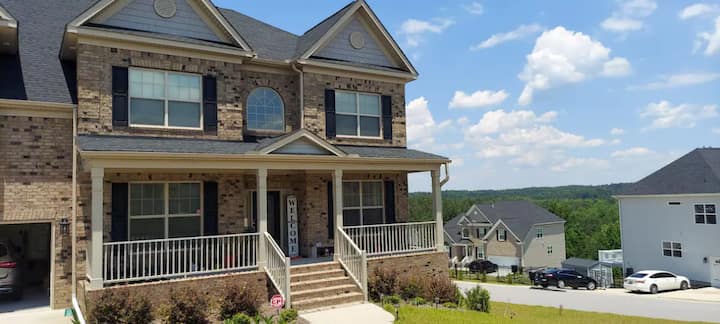 Roomy 2 Bed 2 Bath Basement - Elgin, SC