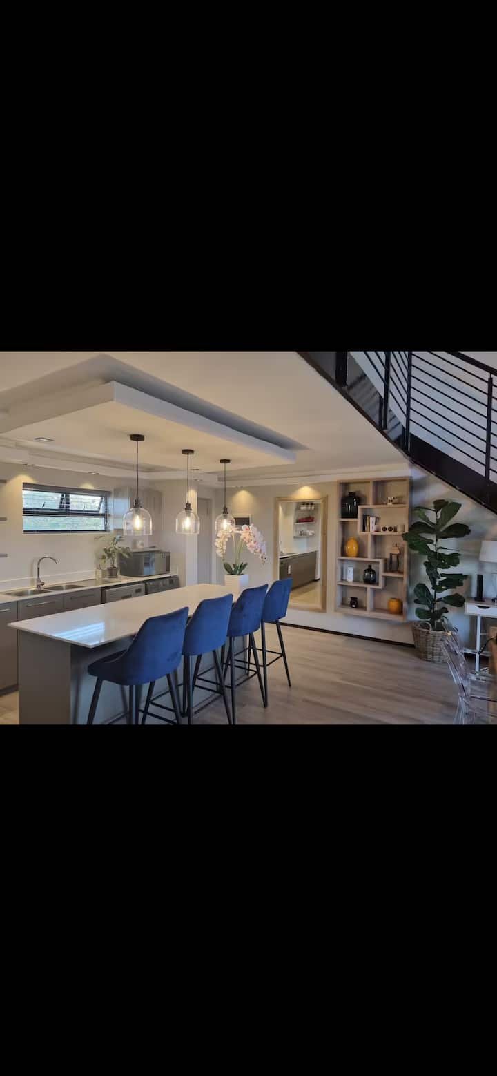 Soho Luxury Duplex Penthouse | Near Steyn City - Lanseria