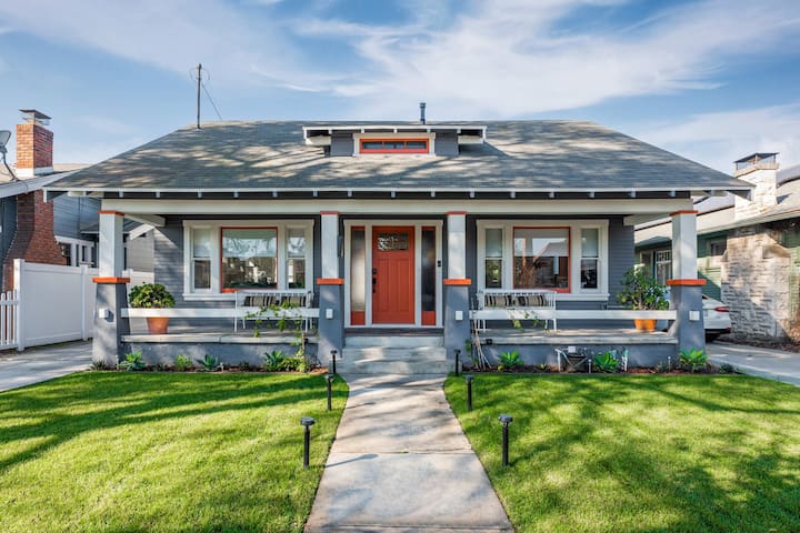 Craftsman Getaway: Beach, Retro Row, Holiday Magic - Long Beach, CA